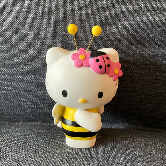 Sanrio | Art | Ceramic Hello Kitty Bumblebee Figure | Poshmark